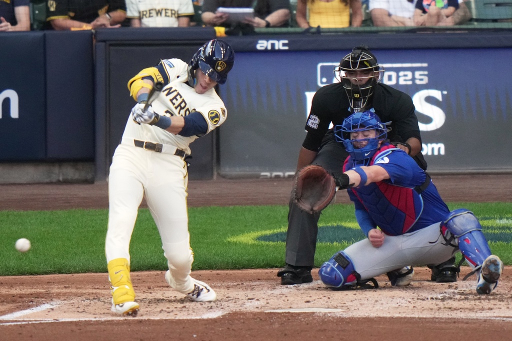 Brewers vs. Cubs: Prediction, Picks for Game 3 NLDS: Christian Yelich, 2 More